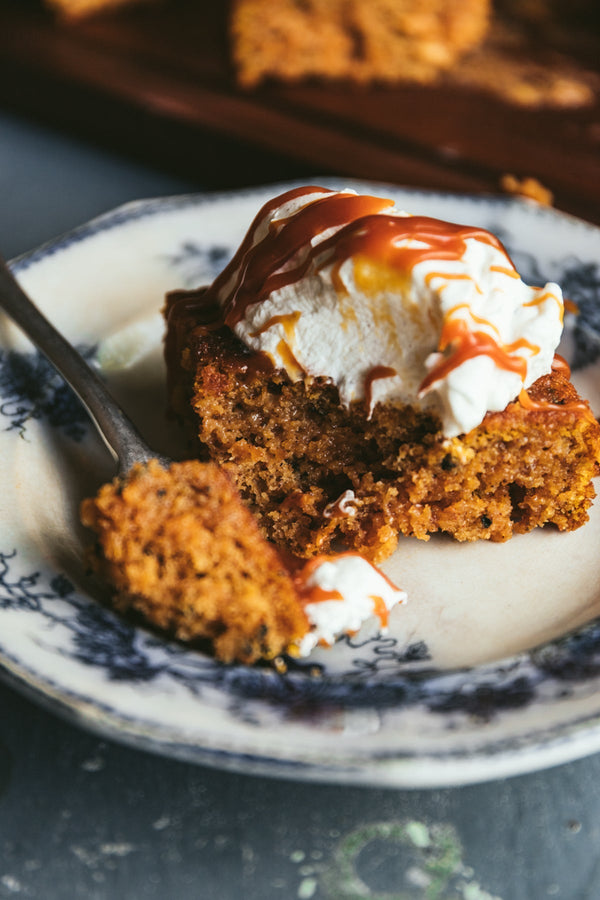 Autumn Leaves Sticky Caramel Cake – Smith Teamaker